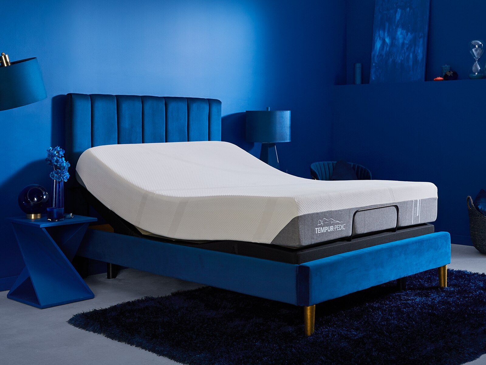 Tempur Pedic Tempur Cloud® 10 Medium Hybrid Mattress Mattress Firm